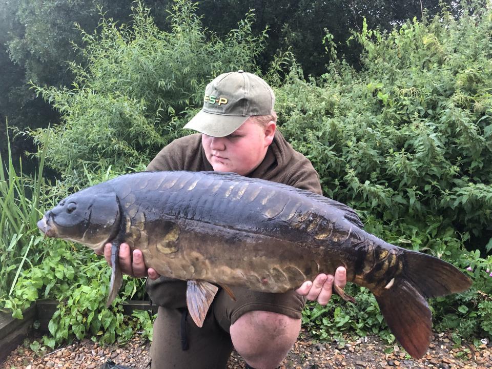 Farlows Lake Two Banger | Total Carp